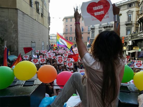 Onda Pride 2017: le foto migliori delle 5 piazze di oggi e dal World ... Onda Pride 2017: le foto migliori delle 5 piazze di oggi e dal World ...