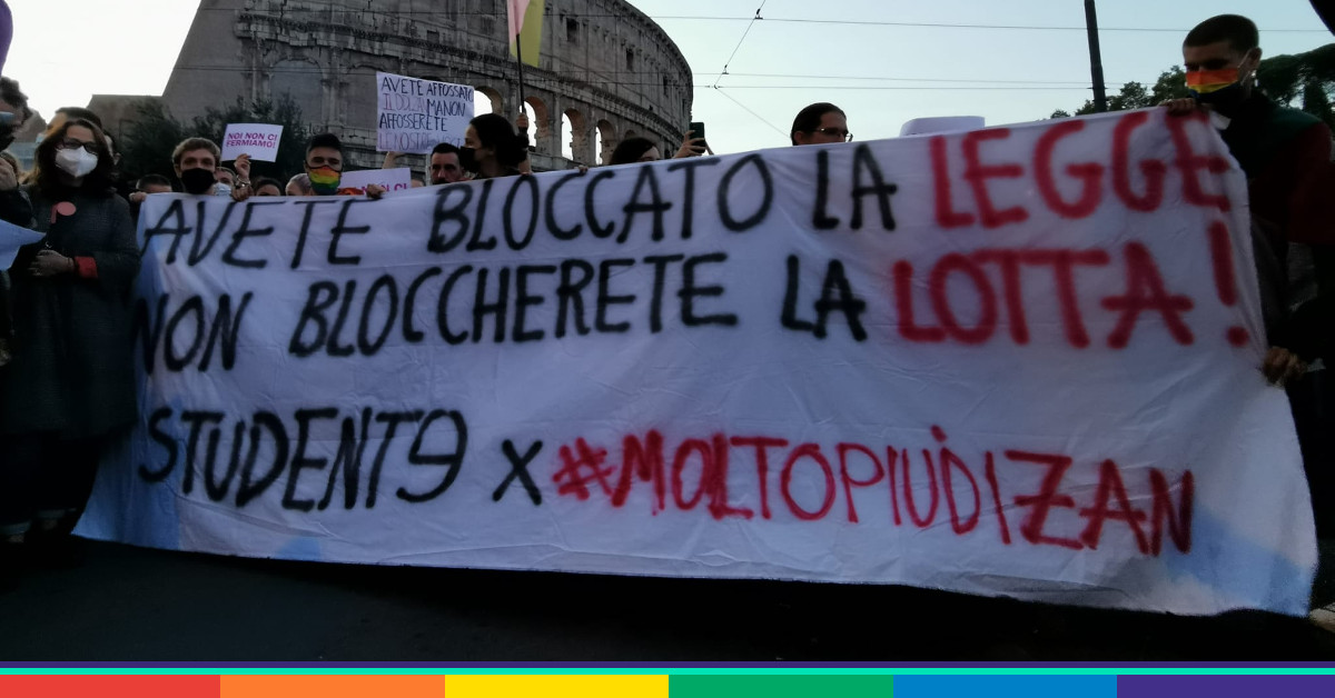 Da Bolzano a Palermo: in piazza contro lo stop al ddl Zan Da Bolzano a Palermo: in piazza contro lo stop al ddl Zan